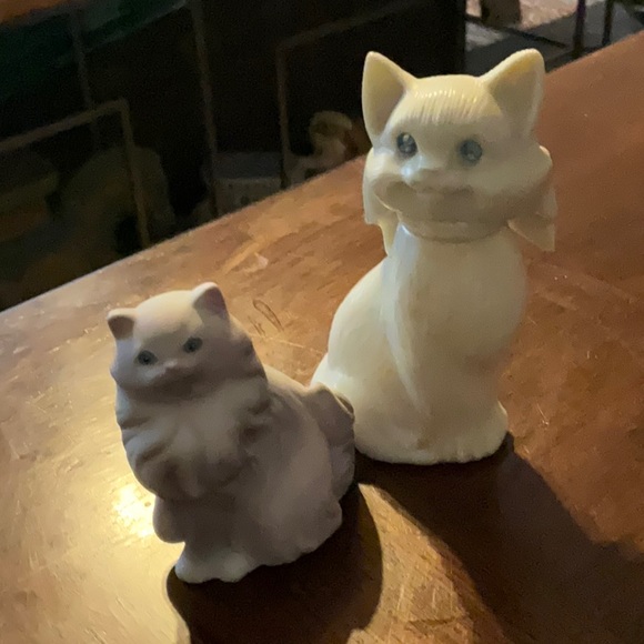 Avon | Accents | Vintage Avon Sitting Cats | Poshmark